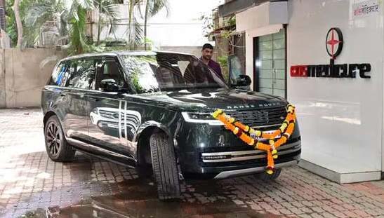 रणबीर कपूर की गाड़ियों के कलेक्शन में शामिल हुई नई रेंज रोवर